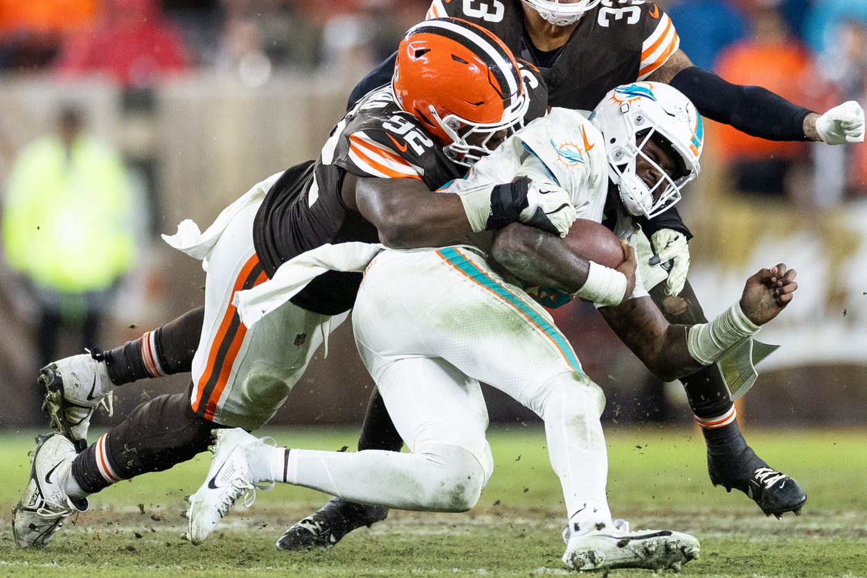 Miami Dolphins vs Cleveland Browns Prediction 10/19/2025 Today's NFL ...